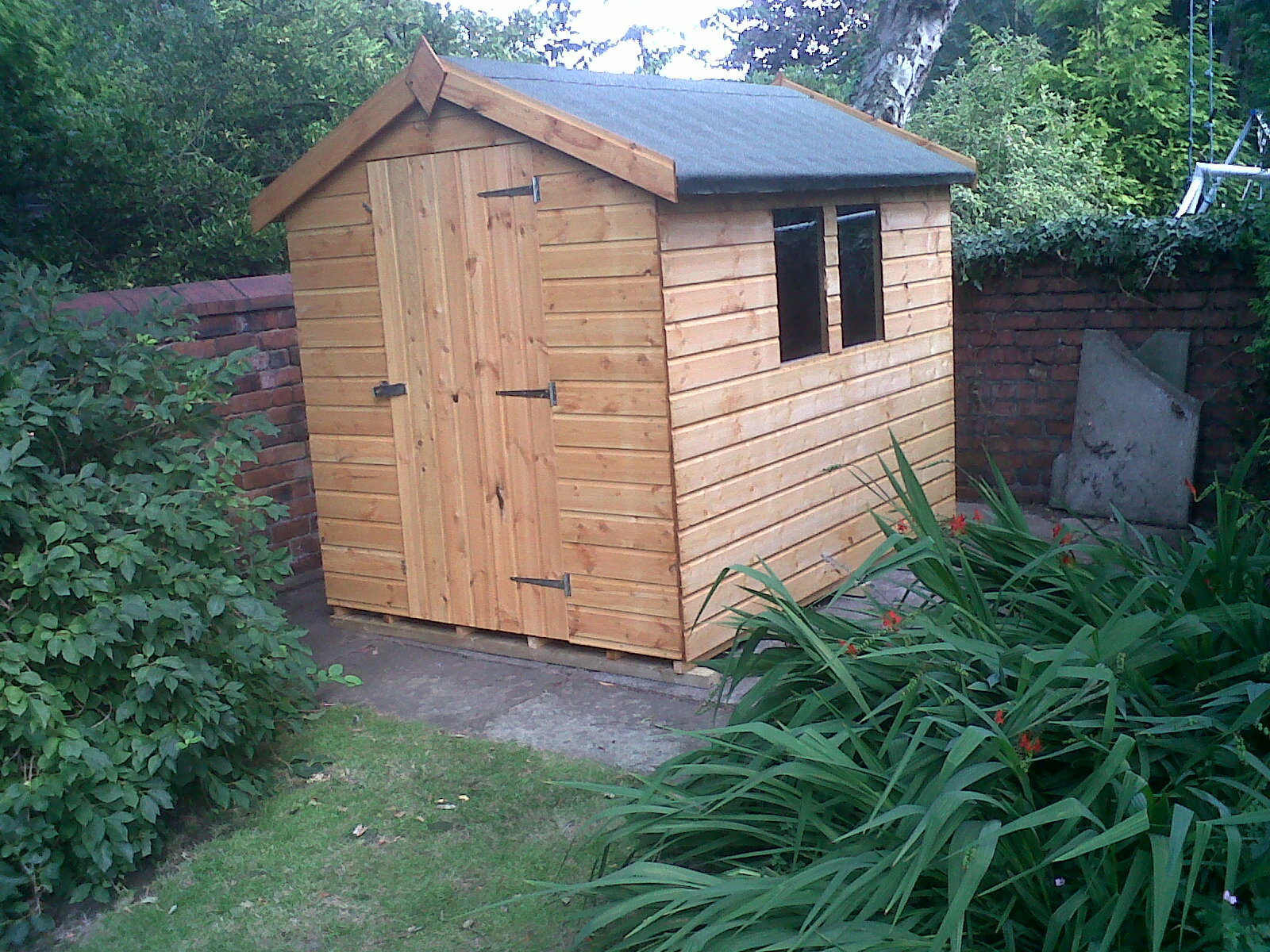 apex shed and pent shed image gallery from shed king timber buildings ...